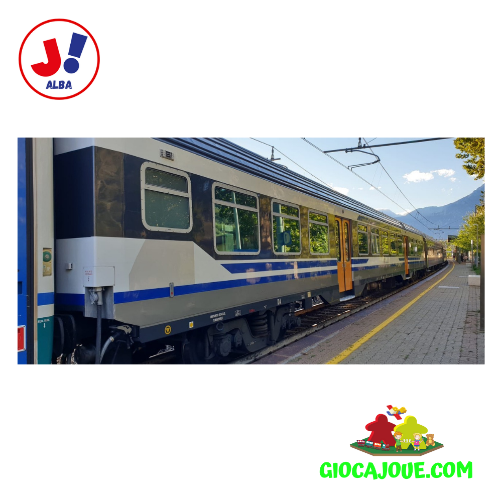 Vitrains 3267 - Carrozza MDVC livrea DTR trasporto bici logo FVG ep. V